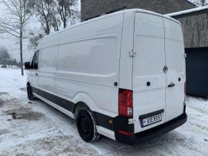 White Volkswagen Crafter 2020 in Kaunas, with an engine capacity of 2.00 L and mileage of 121 thousand km for 15700 €, photo 3 on AUTOMOTO.COM.LV