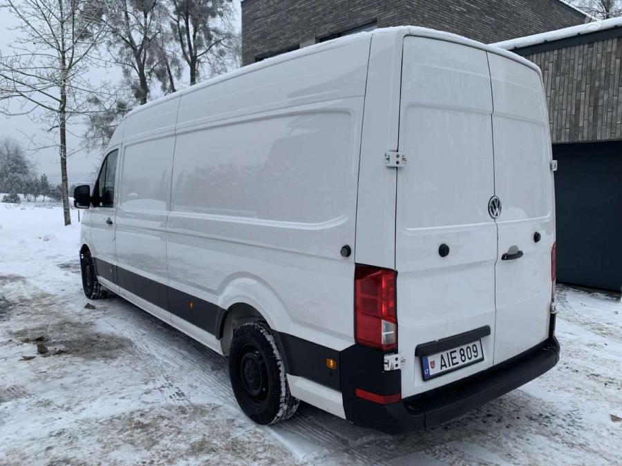 White Volkswagen Crafter 2020 in Kaunas, with an engine capacity of 2.00 L and mileage of 121 thousand km for 15700 €, photo 3 on AUTOMOTO.COM.LV
