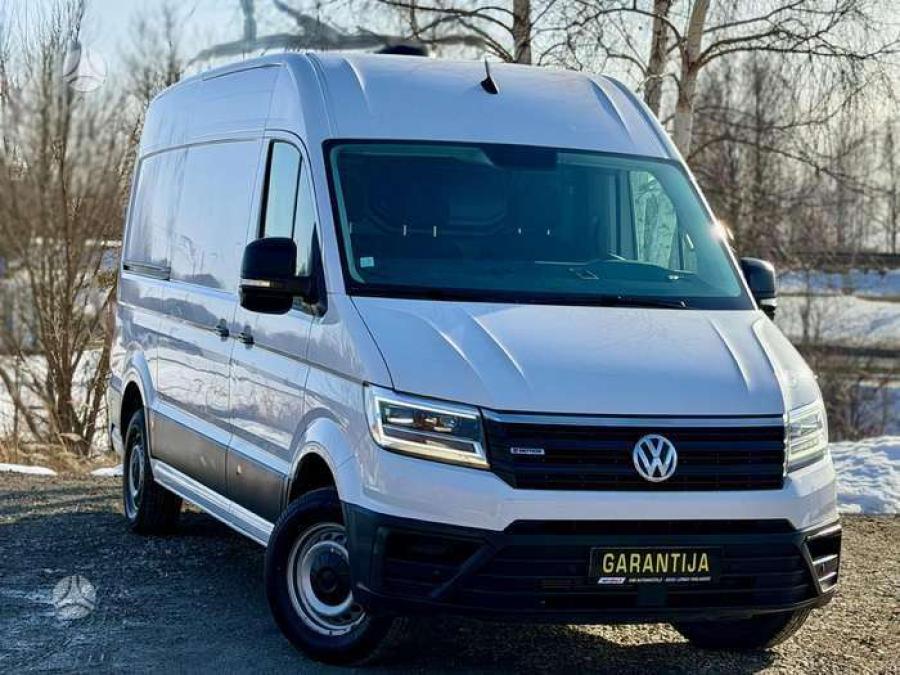 White Volkswagen Crafter 2020 in Siauliai, with an engine capacity of 2.00 L and mileage of 129 thousand km for 25900 €, photo 3 on AUTOMOTO.COM.LV