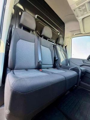 White Volkswagen Crafter 2020 in Siauliai, with an engine capacity of 2.00 L and mileage of 129 thousand km for 25900 €, photo 34 on AUTOMOTO.COM.LV