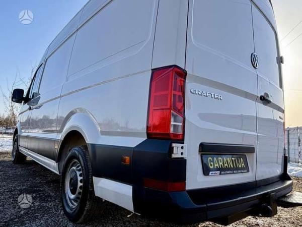 White Volkswagen Crafter 2020 in Siauliai, with an engine capacity of 2.00 L and mileage of 129 thousand km for 25900 €, photo 7 on AUTOMOTO.COM.LV