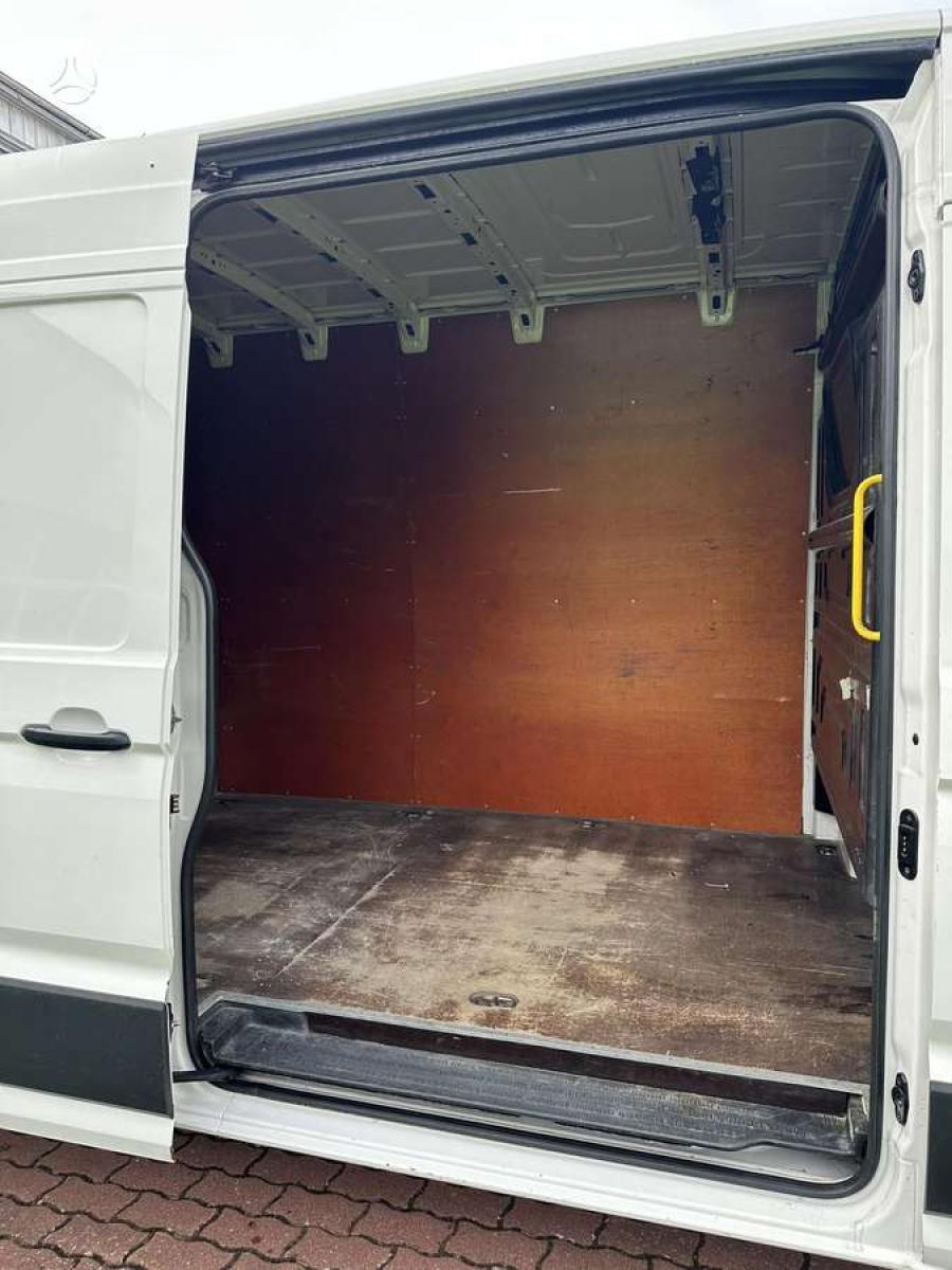 Balts Volkswagen Crafter 2020 Panevēža, ar dzinēja tilpumu 1.97 L un nobraukumu 213 tūkst. km par 16500 €, foto 8 vietnē AUTOMOTO.COM.LV