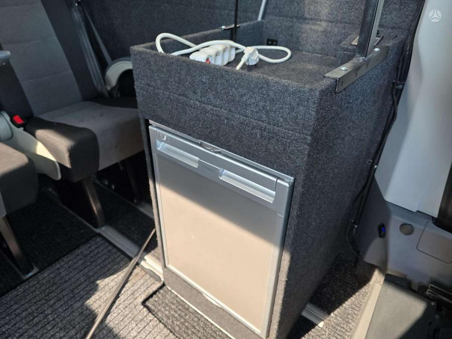 Balts Volkswagen Crafter 2020 Telšiai, ar dzinēja tilpumu 2.00 L un nobraukumu 234 tūkst. km par 19770 €, foto 25 vietnē AUTOMOTO.COM.LV