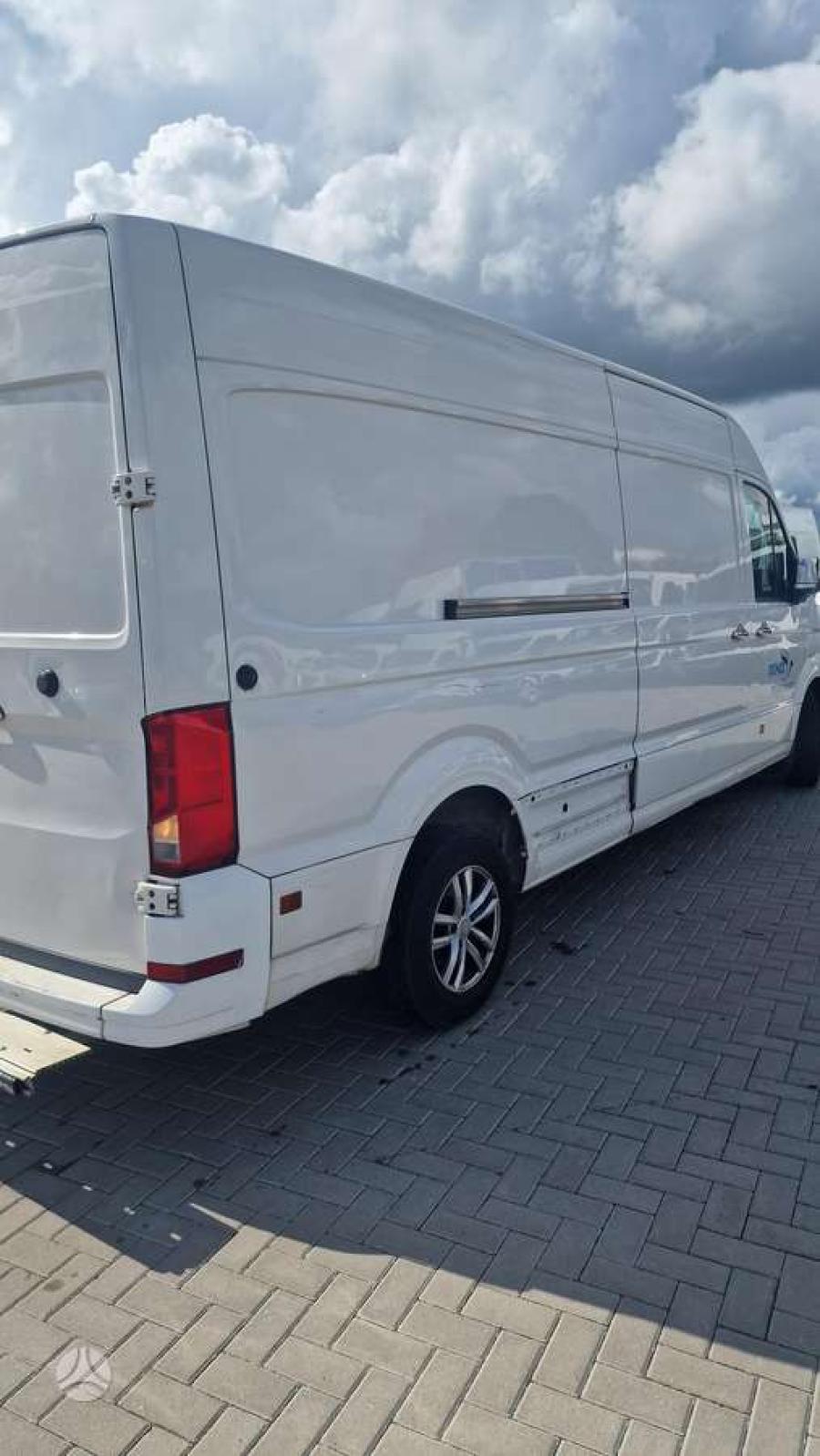 Balts Volkswagen Crafter 2020 Tauragė, ar dzinēja tilpumu 1.97 L un nobraukumu 305 tūkst. km par 8200 €, foto 5 vietnē AUTOMOTO.COM.LV