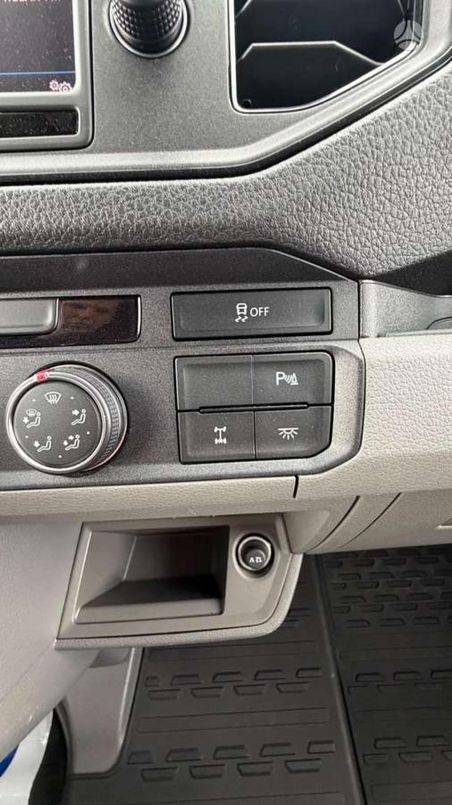Balts Volkswagen Crafter 2020 Šauļi, ar dzinēja tilpumu 2.00 L un nobraukumu 129 tūkst. km par 25900 €, foto 22 vietnē AUTOMOTO.COM.LV