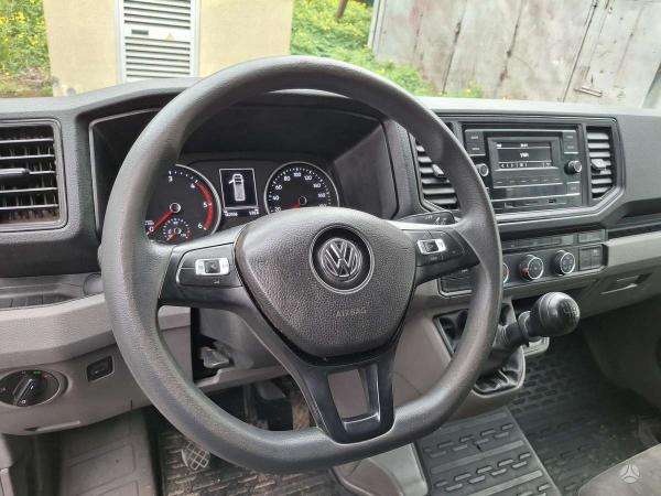 Volkswagen Crafter 2020 in Riga on AUTOMOTO.COM.LV White Volkswagen Crafter 2020 in Riga, with an engine capacity of 2.00 L and mileage of 181 thousand km for 13990 €, photo 11 on AUTOMOTO.COM.LV