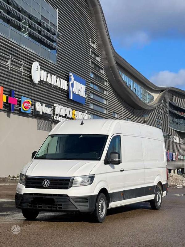 White Volkswagen Crafter 2021 in Vilnius, with an engine capacity of 2.00 L and mileage of 303 thousand km for 11900 €, photo 2 on AUTOMOTO.COM.LV