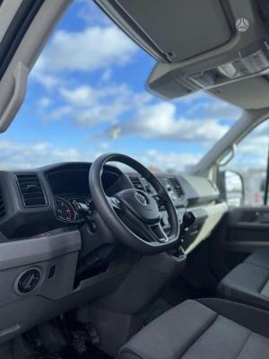 White Volkswagen Crafter 2021 in Vilnius, with an engine capacity of 2.00 L and mileage of 303 thousand km for 11900 €, photo 7 on AUTOMOTO.COM.LV