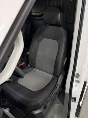 Balts Volkswagen Crafter 2021 Marijampole, ar dzinēja tilpumu 1.97 L un nobraukumu 233 tūkst. km par 18900 €, foto 9 vietnē AUTOMOTO.COM.LV