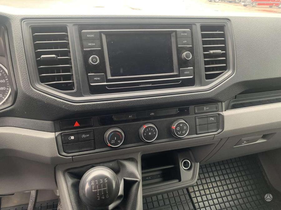 Balts Volkswagen Crafter 2021 Viļņa, ar dzinēja tilpumu 1.97 L un nobraukumu 125 tūkst. km par 36179 €, foto 9 vietnē AUTOMOTO.COM.LV