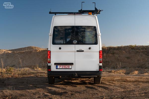 White Volkswagen Crafter 2022 in Vilnius, with an engine capacity of 2.00 L and mileage of 25 thousand km for 41000 €, photo 5 on AUTOMOTO.COM.LV