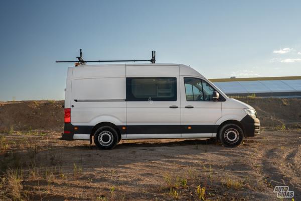White Volkswagen Crafter 2022 in Vilnius, with an engine capacity of 2.00 L and mileage of 25 thousand km for 41000 €, photo 7 on AUTOMOTO.COM.LV