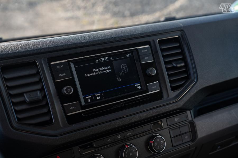 Balts Volkswagen Crafter 2022 Viļņa, ar dzinēja tilpumu 2.00 L un nobraukumu 25 tūkst. km par 41000 €, foto 25 vietnē AUTOMOTO.COM.LV