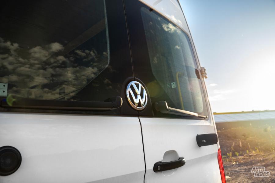 Balts Volkswagen Crafter 2022 Viļņa, ar dzinēja tilpumu 2.00 L un nobraukumu 25 tūkst. km par 41000 €, foto 34 vietnē AUTOMOTO.COM.LV