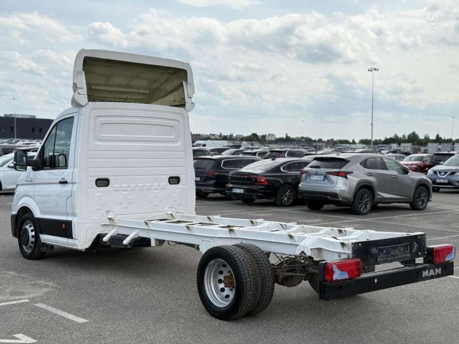 Balts Volkswagen Crafter 2022 Viļņa, ar dzinēja tilpumu 2.00 L un nobraukumu 237 tūkst. km par 10900 €, foto 1 vietnē AUTOMOTO.COM.LV