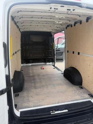 Balts Volkswagen Crafter 2022 Kauņa, ar dzinēja tilpumu 2.00 L un nobraukumu 280 tūkst. km par 9970 €, foto 10 vietnē AUTOMOTO.COM.LV