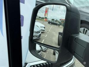 White Volkswagen Crafter 2022 in Vilnius, with an engine capacity of 2.00 L and mileage of 278 thousand km for 10500 €, photo 17 on AUTOMOTO.COM.LV