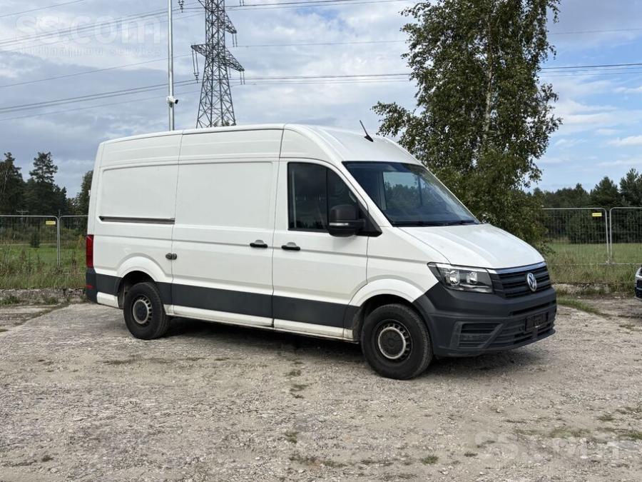 White Volkswagen Crafter 2022 in Jurmala, with an engine capacity of 2.00 L and mileage of 149 thousand km for 19950 €, photo 3 on AUTOMOTO.COM.LV