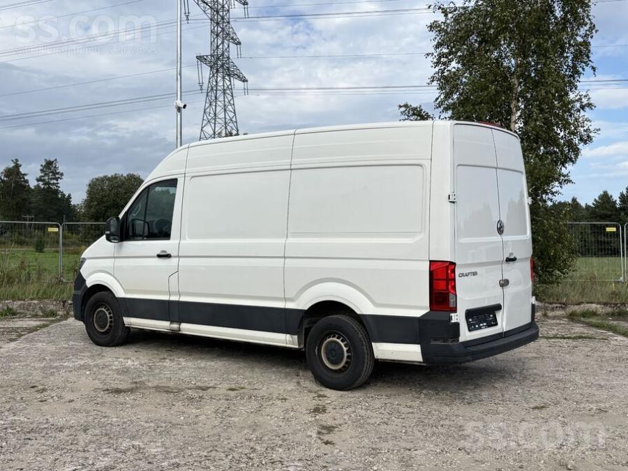 White Volkswagen Crafter 2022 in Jurmala, with an engine capacity of 2.00 L and mileage of 149 thousand km for 19950 €, photo 4 on AUTOMOTO.COM.LV