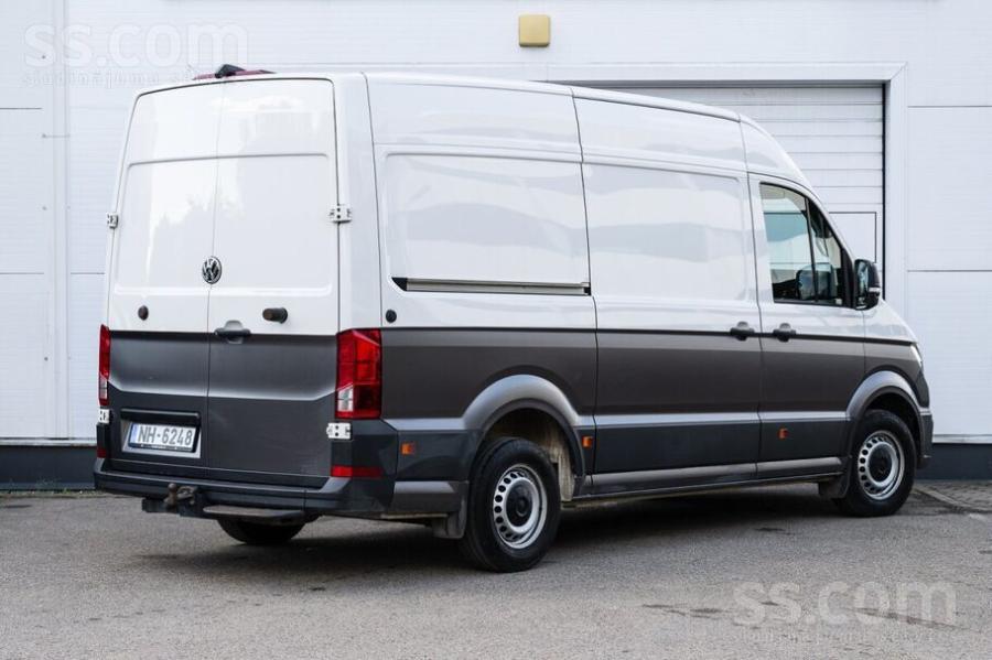 White Volkswagen Crafter 2022 in Riga, with an engine capacity of 2.00 L and mileage of 123 thousand km for 26950 €, photo 5 on AUTOMOTO.COM.LV