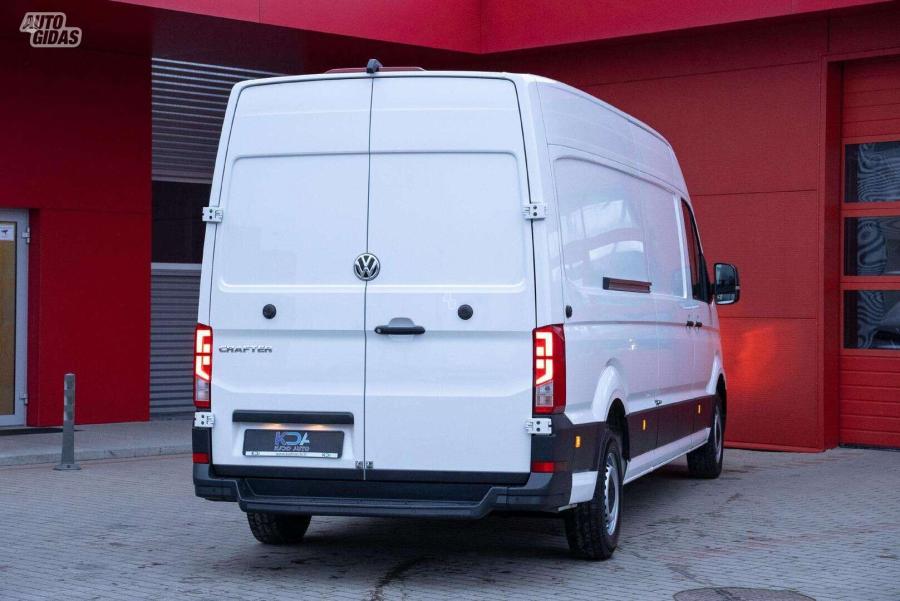 White Volkswagen Crafter 2023 in Marijampole, with an engine capacity of 2.00 L and mileage of 230 thousand km for 9650 €, photo 14 on AUTOMOTO.COM.LV