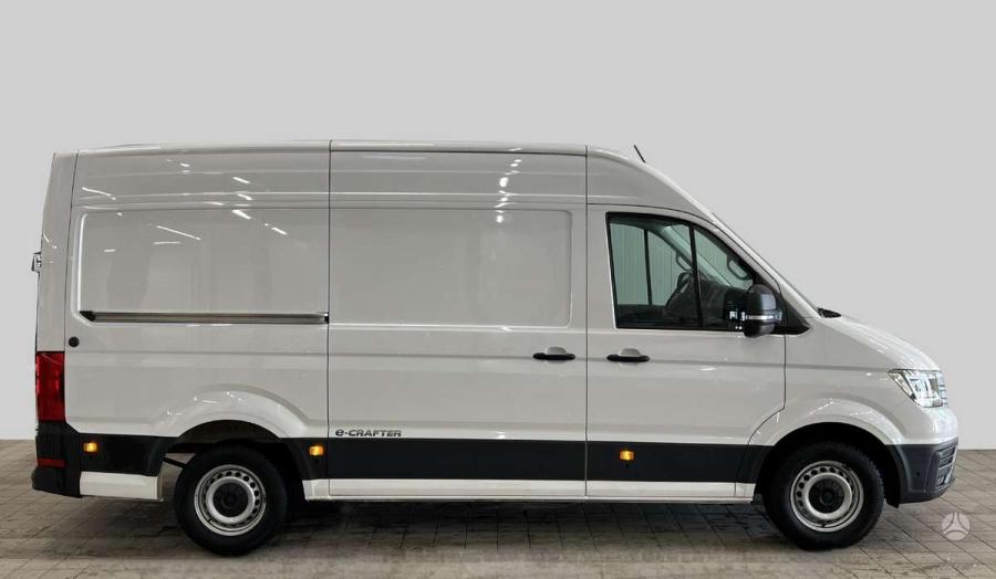 Balts Volkswagen Crafter 2023 Kauņa, ar dzinēja tilpumu 0.00 L un nobraukumu 55 tūkst. km par 33900 €, foto 3 vietnē AUTOMOTO.COM.LV