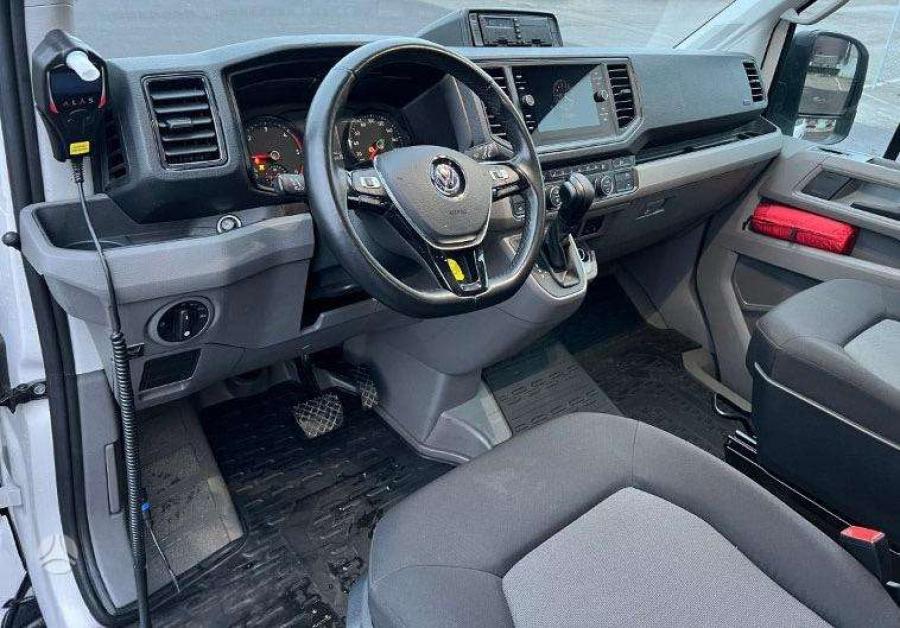 Balts Volkswagen Crafter 2023 Rokiškis, ar dzinēja tilpumu 1.97 L un nobraukumu 74 tūkst. km par 27750 €, foto 5 vietnē AUTOMOTO.COM.LV