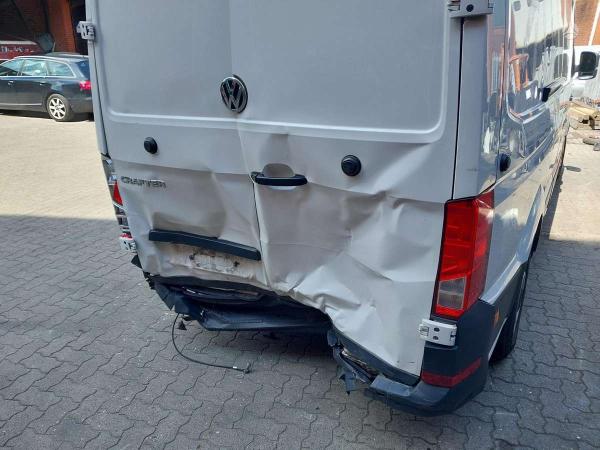 Balts Volkswagen Crafter 2023 Jonava, ar dzinēja tilpumu 0.00 L un nobraukumu 330 tūkst. km par 7500 €, foto 3 vietnē AUTOMOTO.COM.LV