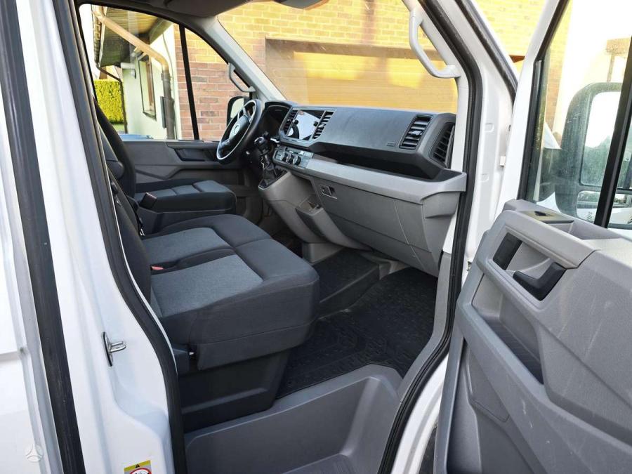 Balts Volkswagen Crafter 2023 Tauragė, ar dzinēja tilpumu 2.00 L un nobraukumu 200 tūkst. km par 14900 €, foto 12 vietnē AUTOMOTO.COM.LV