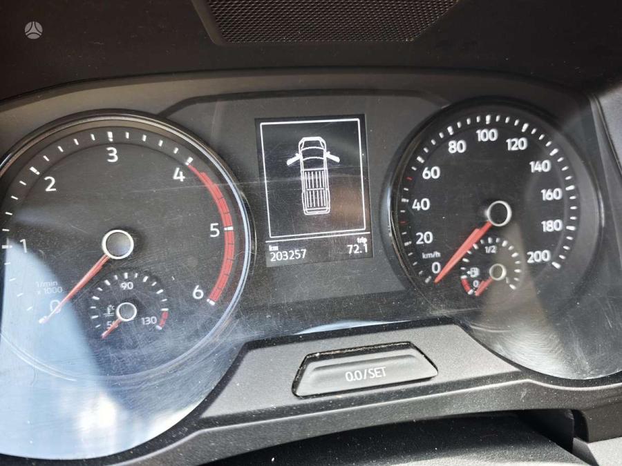 Balts Volkswagen Crafter 2023 Tauragė, ar dzinēja tilpumu 2.00 L un nobraukumu 200 tūkst. km par 14900 €, foto 13 vietnē AUTOMOTO.COM.LV