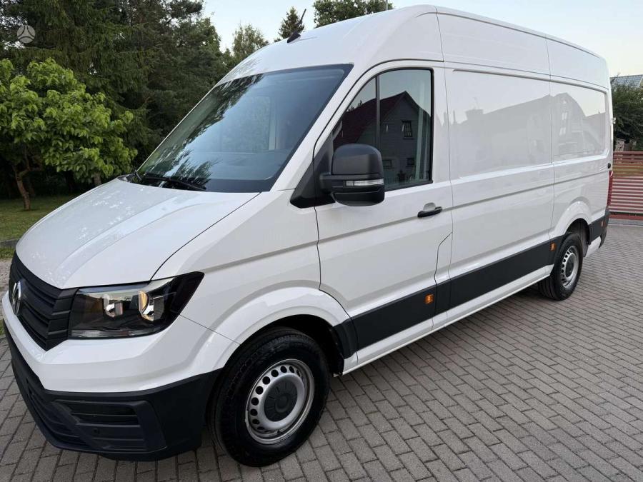 White Volkswagen Crafter 2023 in Jonava, with an engine capacity of 2.00 L and mileage of 38 thousand km for 25300 €, photo 1 on AUTOMOTO.COM.LV