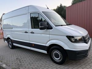 White Volkswagen Crafter 2023 in Jonava, with an engine capacity of 2.00 L and mileage of 38 thousand km for 25300 €, photo 3 on AUTOMOTO.COM.LV