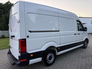 White Volkswagen Crafter 2023 in Jonava, with an engine capacity of 2.00 L and mileage of 38 thousand km for 25300 €, photo 6 on AUTOMOTO.COM.LV
