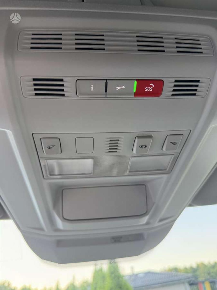 White Volkswagen Crafter 2023 in Jonava, with an engine capacity of 2.00 L and mileage of 38 thousand km for 25300 €, photo 11 on AUTOMOTO.COM.LV