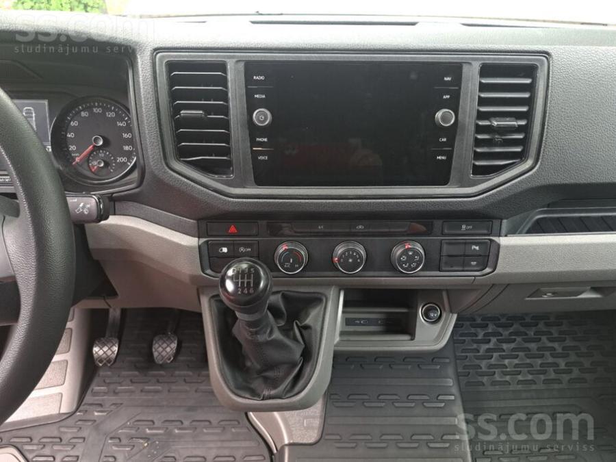 Balts Volkswagen Crafter 2023 Rīga, ar dzinēja tilpumu 2.00 L un nobraukumu 0 tūkst. km par 29887 €, foto 22 vietnē AUTOMOTO.COM.LV