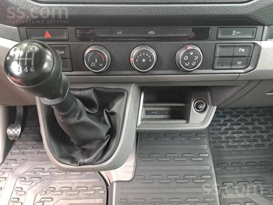Balts Volkswagen Crafter 2023 Rīga, ar dzinēja tilpumu 2.00 L un nobraukumu 0 tūkst. km par 29887 €, foto 23 vietnē AUTOMOTO.COM.LV