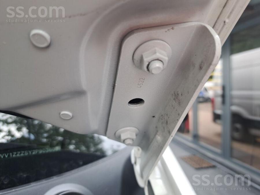 Balts Volkswagen Crafter 2023 Rīga, ar dzinēja tilpumu 2.00 L un nobraukumu 0 tūkst. km par 26900 €, foto 17 vietnē AUTOMOTO.COM.LV
