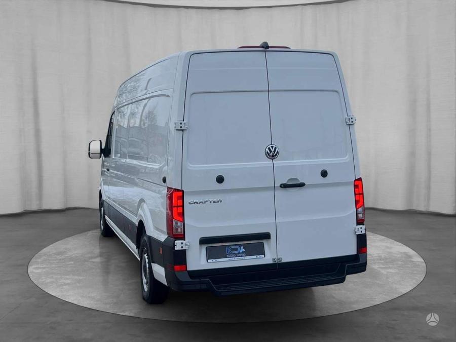 White Volkswagen Crafter 2024 in Marijampole, with an engine capacity of 1.97 L and mileage of 190 thousand km for 9550 €, photo 11 on AUTOMOTO.COM.LV