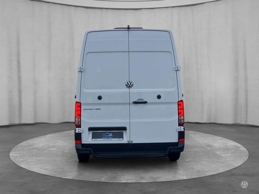 White Volkswagen Crafter 2024 in Marijampole, with an engine capacity of 1.97 L and mileage of 190 thousand km for 9550 €, photo 12 on AUTOMOTO.COM.LV