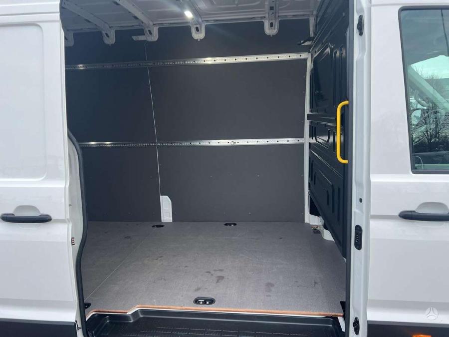 White Volkswagen Crafter 2024 in Marijampole, with an engine capacity of 1.97 L and mileage of 190 thousand km for 9550 €, photo 16 on AUTOMOTO.COM.LV