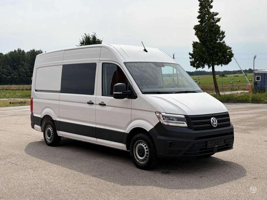 White Volkswagen Crafter 2024 in Ukmerge, with an engine capacity of 1.97 L and mileage of 33 thousand km for 30400 €, photo 3 on AUTOMOTO.COM.LV