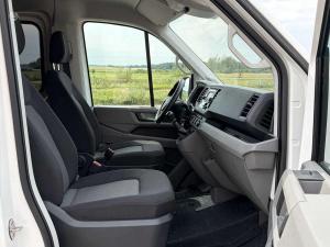 White Volkswagen Crafter 2024 in Ukmerge, with an engine capacity of 1.97 L and mileage of 33 thousand km for 30400 €, photo 8 on AUTOMOTO.COM.LV