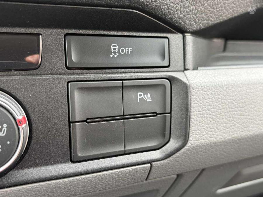 White Volkswagen Crafter 2024 in Ukmerge, with an engine capacity of 1.97 L and mileage of 33 thousand km for 30400 €, photo 20 on AUTOMOTO.COM.LV