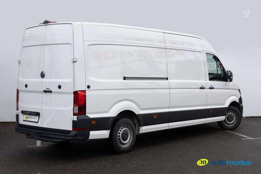 White Volkswagen Crafter 2025 in Vilnius, with an engine capacity of 1.97 L and mileage of 40 thousand km for 27990 €, photo 3 on AUTOMOTO.COM.LV