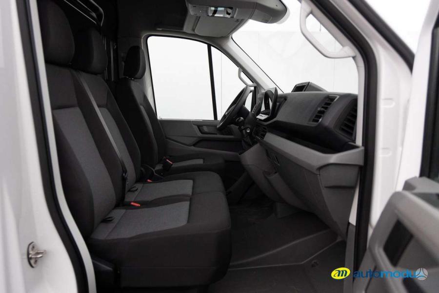White Volkswagen Crafter 2025 in Vilnius, with an engine capacity of 1.97 L and mileage of 40 thousand km for 27990 €, photo 13 on AUTOMOTO.COM.LV