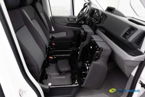 White Volkswagen Crafter 2025 in Vilnius, with an engine capacity of 1.97 L and mileage of 40 thousand km for 27990 €, photo 14 on AUTOMOTO.COM.LV