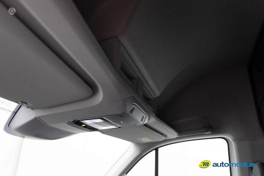 White Volkswagen Crafter 2025 in Vilnius, with an engine capacity of 1.97 L and mileage of 40 thousand km for 27990 €, photo 22 on AUTOMOTO.COM.LV
