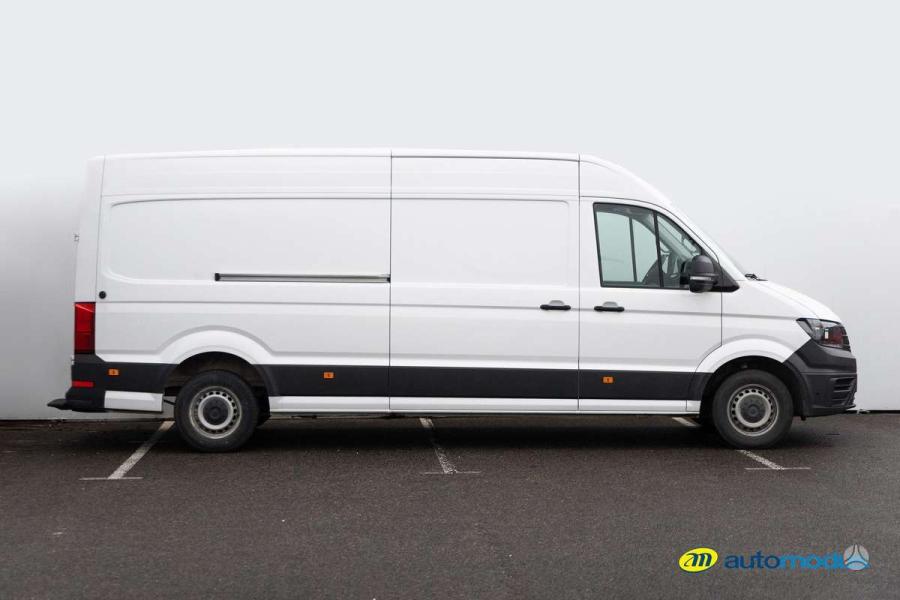 White Volkswagen Crafter 2025 in Vilnius, with an engine capacity of 1.97 L and mileage of 40 thousand km for 27990 €, photo 27 on AUTOMOTO.COM.LV