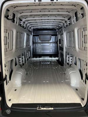 White Volkswagen Crafter 2026 in Kaunas, with an engine capacity of 1.98 L and mileage of 0 thousand km for 38900 €, photo 6 on AUTOMOTO.COM.LV