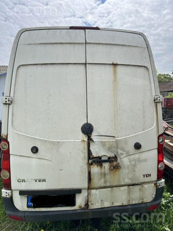 Balts Volkswagen Crafter 2007 Bauska, ar dzinēja tilpumu 2.50 L un nobraukumu 200 tūkst. km par 2000 €, foto 4 vietnē AUTOMOTO.COM.LV